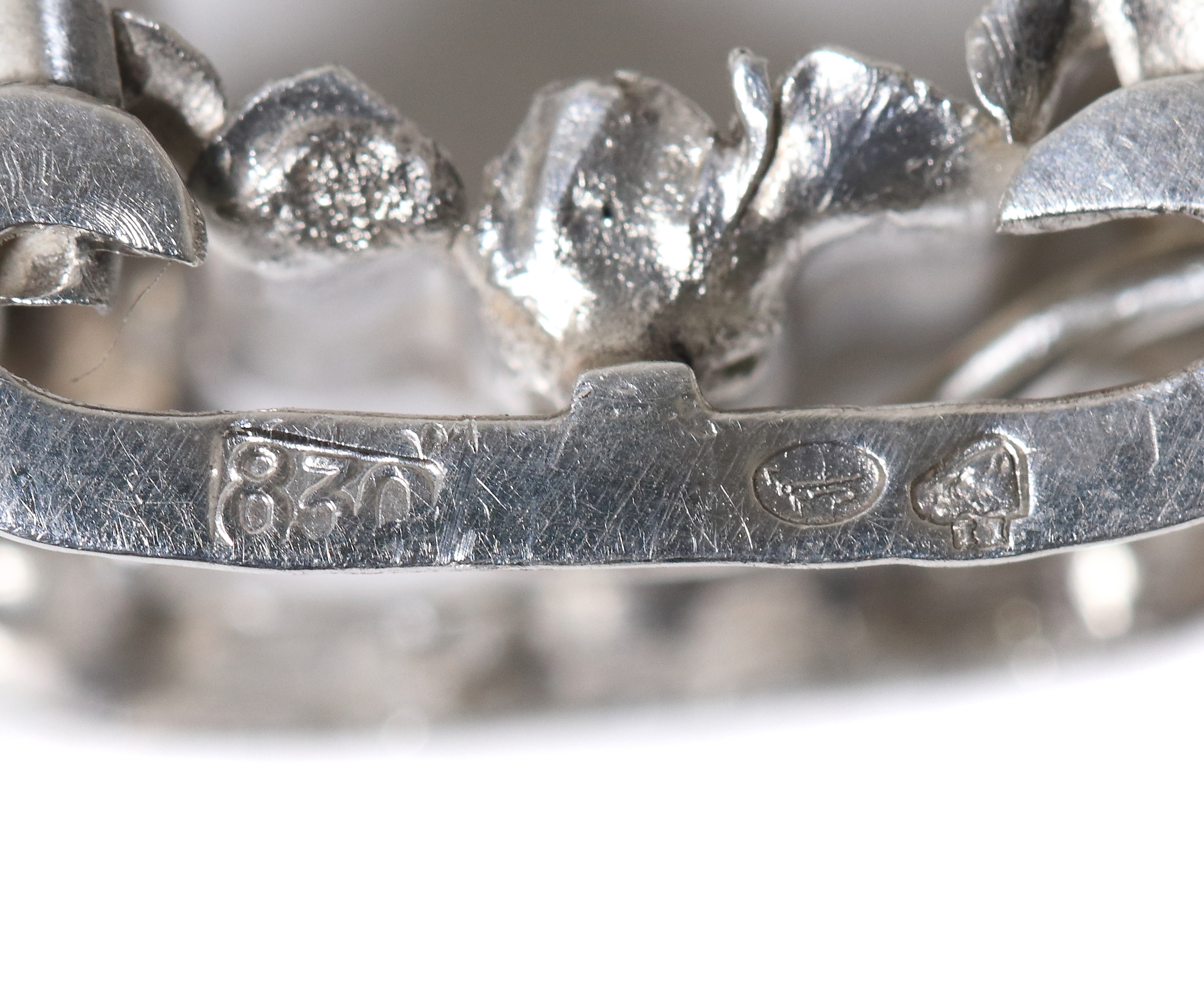 Can you please help me identify the manufacturer and period? - www.925 ...